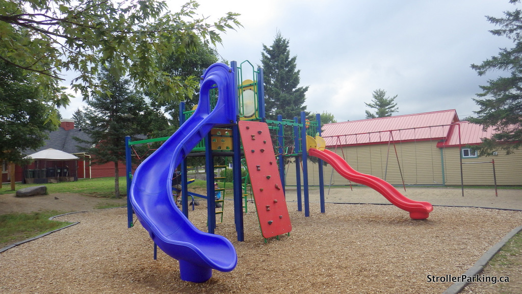 Val-David – Léonidas-Dufresne Park | StrollerParking