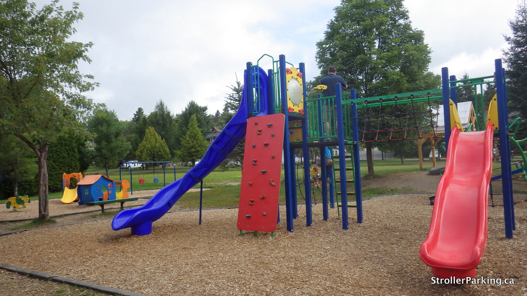 Val-David – Léonidas-Dufresne Park | StrollerParking