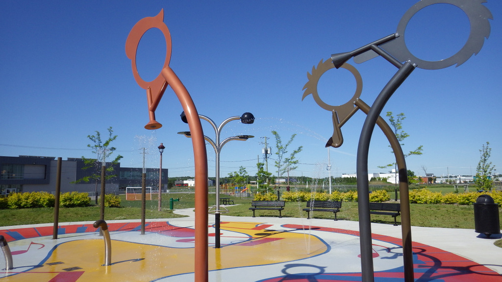 Toe-Blake Park Splash Pad | StrollerParking